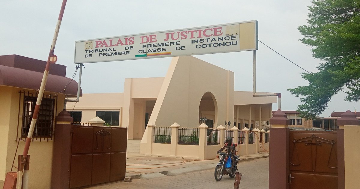 Une dame jugée pour avoir reçu un transfert MoMo d’un téléphone volé ...