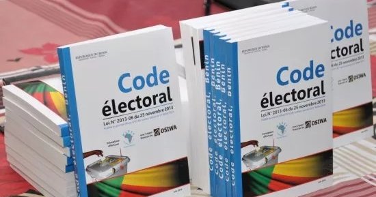 Talon invité à ne pas promulguer en l’état la loi portant Code électoral - 24 HEURES AU BENIN